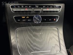 Black Mercedes-Benz CLS 400 2018 in Riga, with an engine capacity of 2.90 L and mileage of 147 thousand km for 38300 €, photo 23 on AUTOMOTO.COM.LV