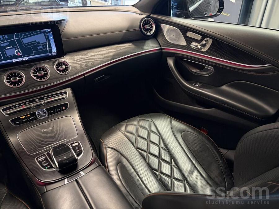 Black Mercedes-Benz CLS 400 2018 in Riga, with an engine capacity of 2.90 L and mileage of 147 thousand km for 38300 €, photo 25 on AUTOMOTO.COM.LV