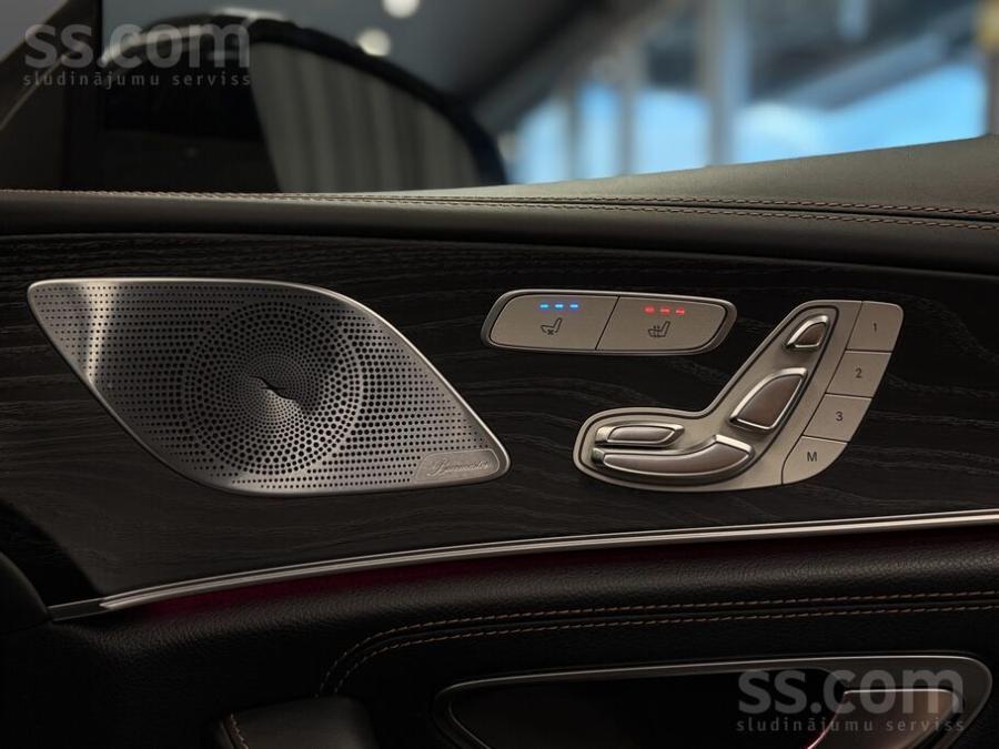 Black Mercedes-Benz CLS 400 2018 in Riga, with an engine capacity of 2.90 L and mileage of 147 thousand km for 38300 €, photo 27 on AUTOMOTO.COM.LV