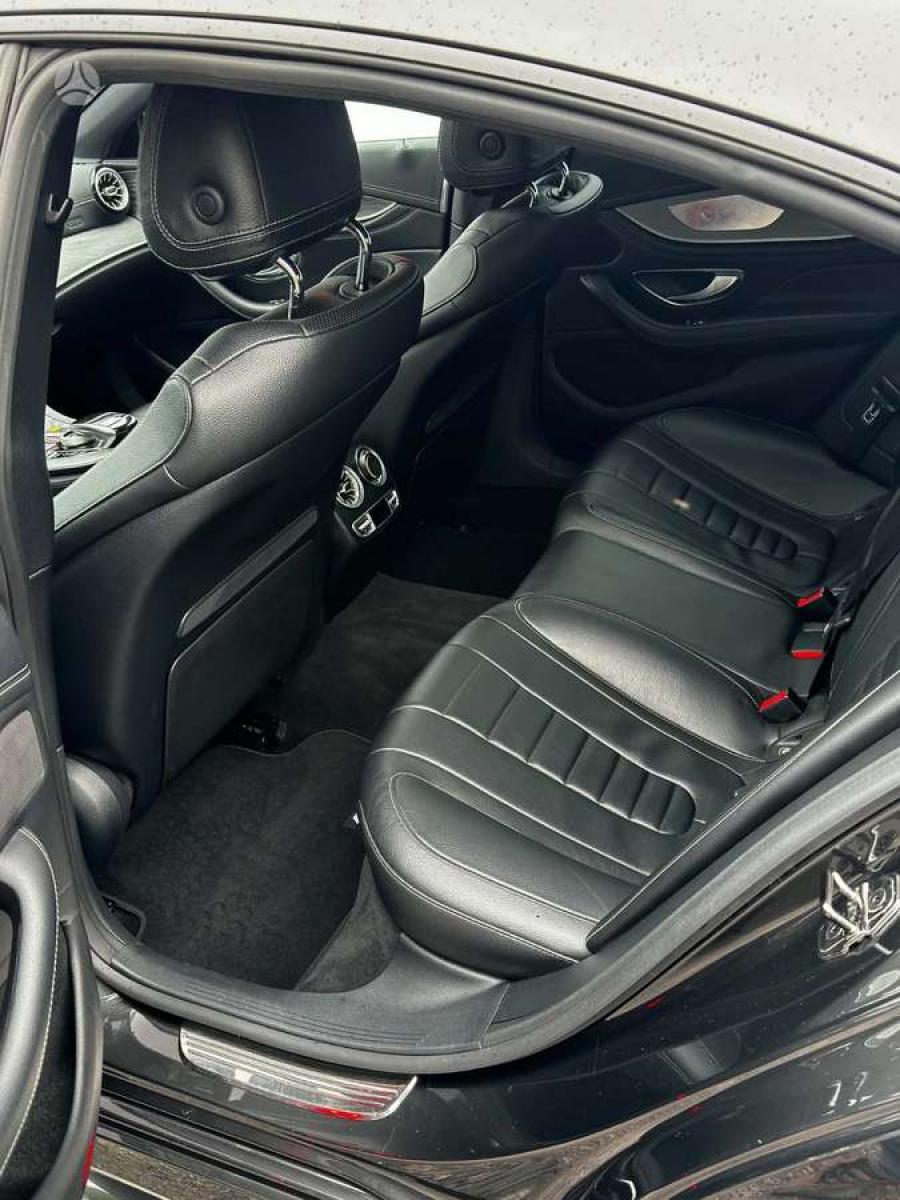 Black Mercedes-Benz CLS 400 2020 in Jonava, with an engine capacity of 2.93 L and mileage of 185 thousand km for 33000 €, photo 10 on AUTOMOTO.COM.LV