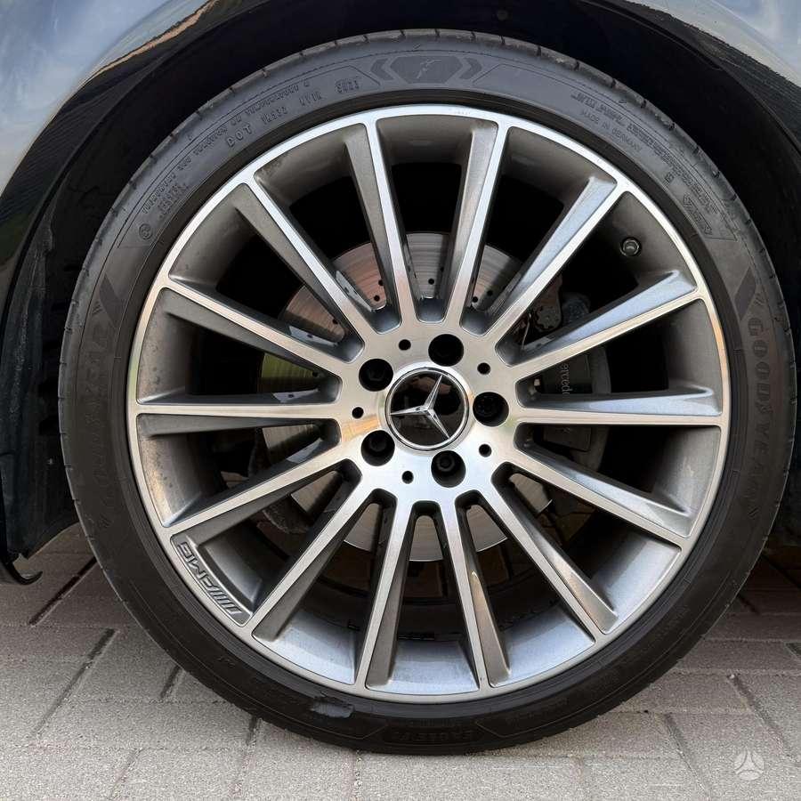 Black Mercedes-Benz CLS 400 2016 in Klaipeda, with an engine capacity of 3.00 L and mileage of 190 thousand km for 16900 €, photo 15 on AUTOMOTO.COM.LV