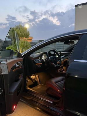 Black Mercedes-Benz CLS 400 2016 in Klaipeda, with an engine capacity of 3.00 L and mileage of 190 thousand km for 16900 €, photo 18 on AUTOMOTO.COM.LV