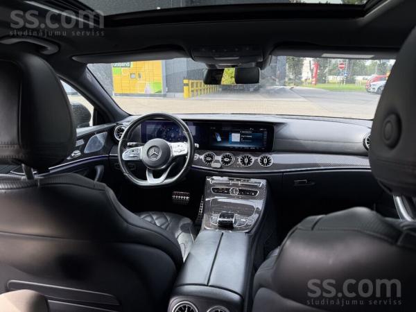 Black Mercedes-Benz CLS 400 2018 in Riga, with an engine capacity of 2.90 L and mileage of 160 thousand km for 39000 €, photo 5 on AUTOMOTO.COM.LV