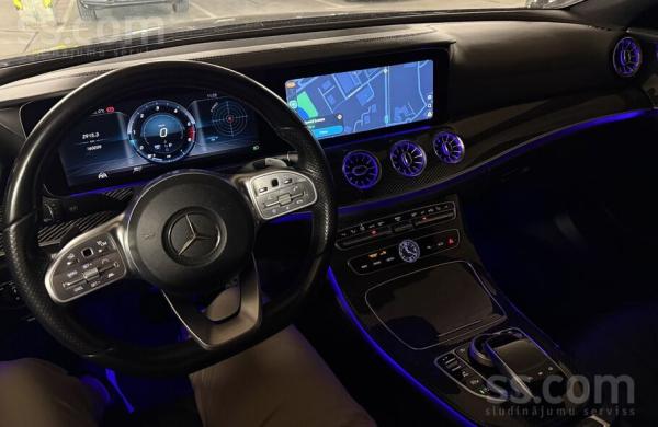 Black Mercedes-Benz CLS 400 2018 in Riga, with an engine capacity of 2.90 L and mileage of 160 thousand km for 39000 €, photo 7 on AUTOMOTO.COM.LV