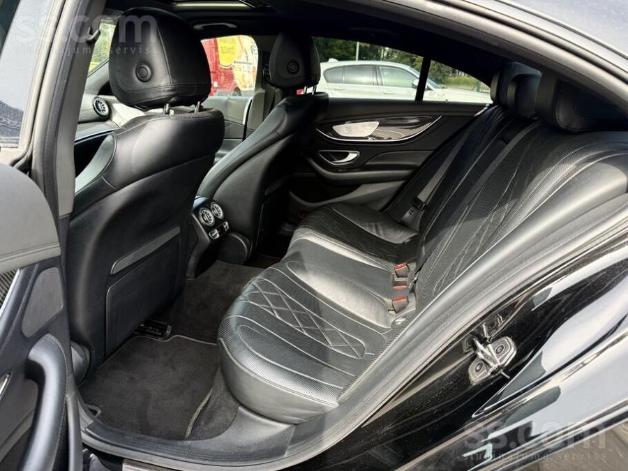 Black Mercedes-Benz CLS 400 2018 in Riga, with an engine capacity of 2.90 L and mileage of 160 thousand km for 39000 €, photo 9 on AUTOMOTO.COM.LV