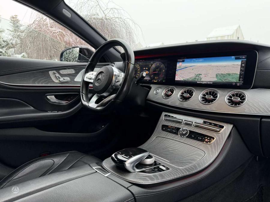 Melns Mercedes-Benz CLS 400 2019 Kauņa, ar dzinēja tilpumu 2.93 L un nobraukumu 287 tūkst. km par 33500 €, foto 15 vietnē AUTOMOTO.COM.LV