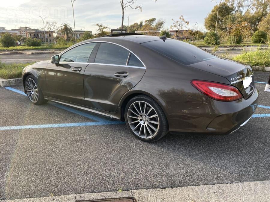 Brown Mercedes-Benz CLS 400 2015 in Riga, with an engine capacity of 3.60 L and mileage of 79 thousand km for 23900 €, photo 4 on AUTOMOTO.COM.LV