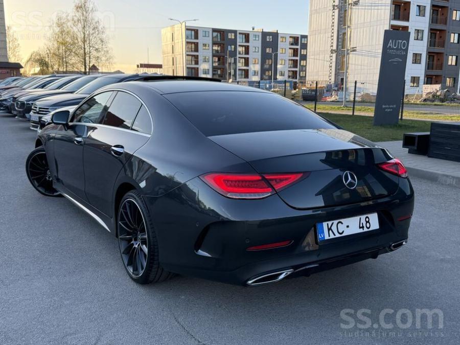 Grey Mercedes-Benz CLS 400 2018 in Jelgava, with an engine capacity of 3.00 L and mileage of 228 thousand km for 29900 €, photo 4 on AUTOMOTO.COM.LV