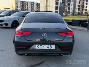 Grey Mercedes-Benz CLS 400 2018 in Jelgava, with an engine capacity of 3.00 L and mileage of 228 thousand km for 29900 €, photo 7 on AUTOMOTO.COM.LV