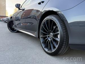 Grey Mercedes-Benz CLS 400 2018 in Jelgava, with an engine capacity of 3.00 L and mileage of 228 thousand km for 29900 €, photo 8 on AUTOMOTO.COM.LV