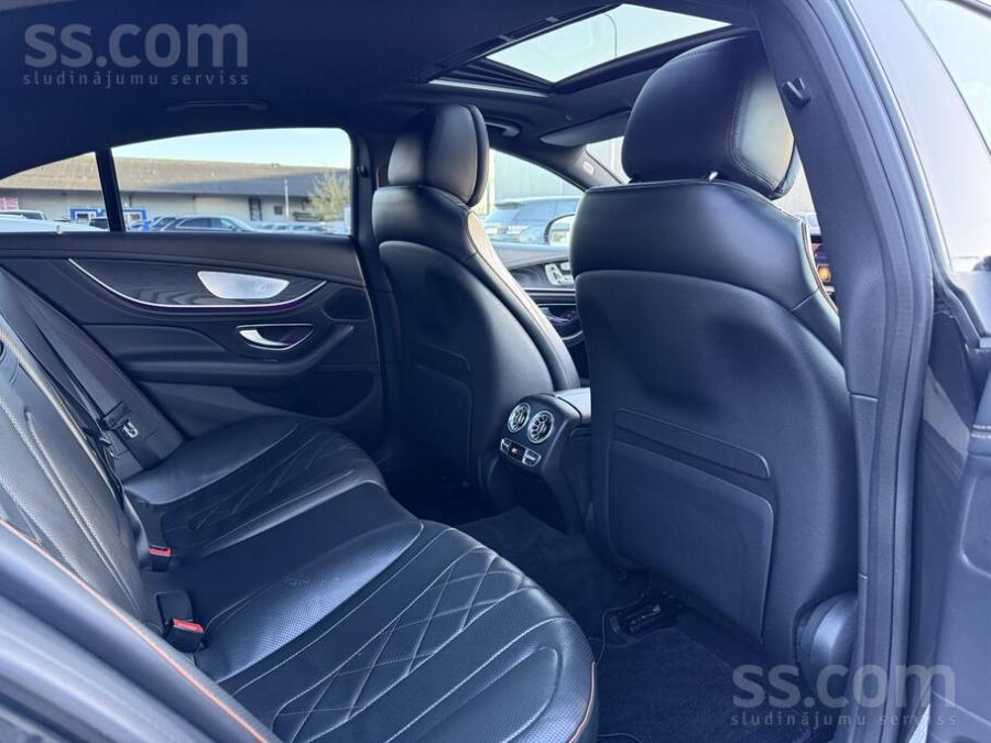 Grey Mercedes-Benz CLS 400 2018 in Jelgava, with an engine capacity of 3.00 L and mileage of 228 thousand km for 29900 €, photo 15 on AUTOMOTO.COM.LV