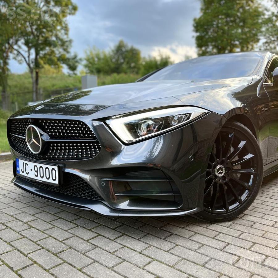 Grey Mercedes-Benz CLS 400 2018 in Daugavpils, with an engine capacity of 3.00 L and mileage of 265 thousand km for 38500 €, photo 6 on AUTOMOTO.COM.LV