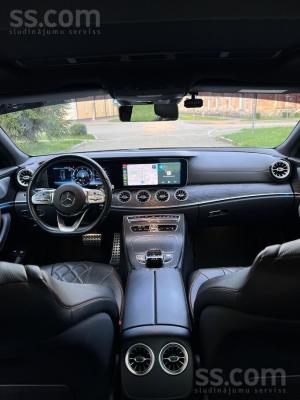 Grey Mercedes-Benz CLS 400 2018 in Daugavpils, with an engine capacity of 3.00 L and mileage of 265 thousand km for 38500 €, photo 15 on AUTOMOTO.COM.LV