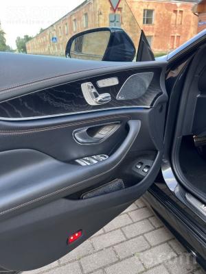 Grey Mercedes-Benz CLS 400 2018 in Daugavpils, with an engine capacity of 3.00 L and mileage of 265 thousand km for 38500 €, photo 18 on AUTOMOTO.COM.LV