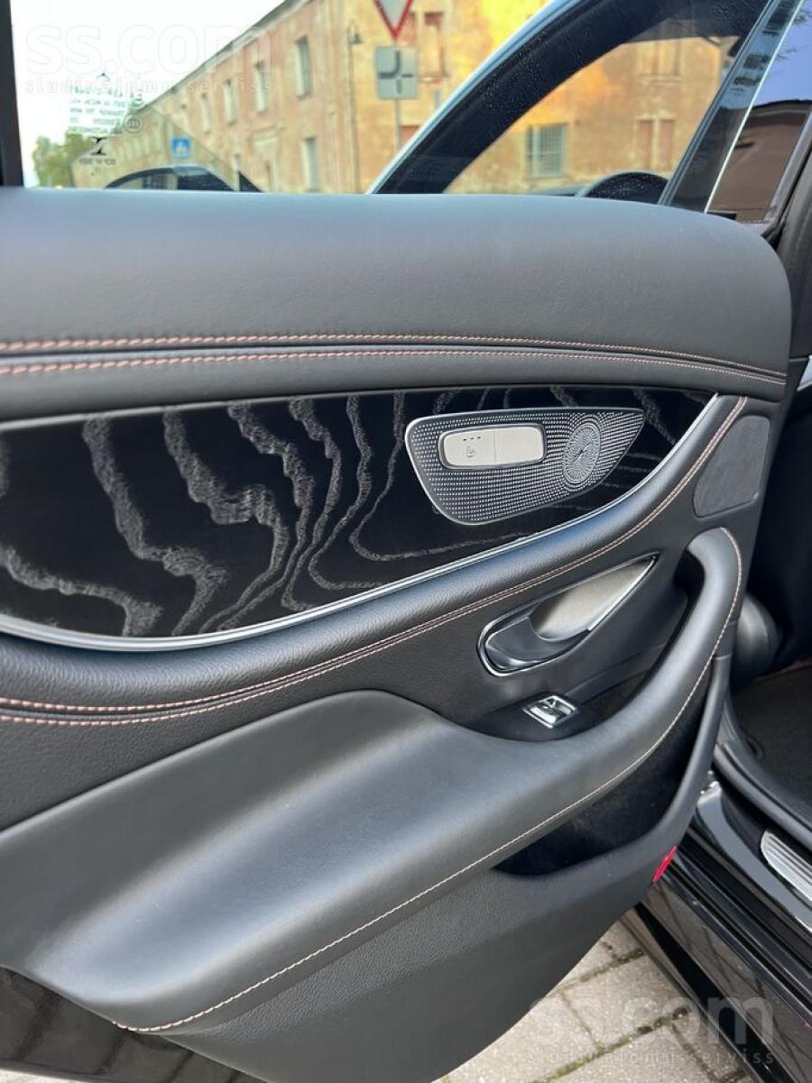 Grey Mercedes-Benz CLS 400 2018 in Daugavpils, with an engine capacity of 3.00 L and mileage of 265 thousand km for 38500 €, photo 19 on AUTOMOTO.COM.LV