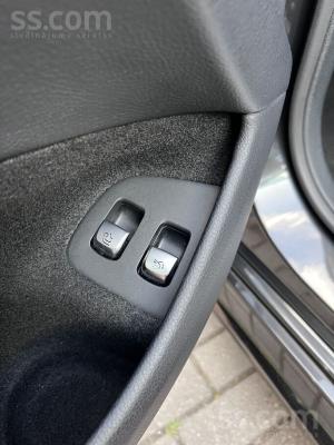 Grey Mercedes-Benz CLS 400 2018 in Daugavpils, with an engine capacity of 3.00 L and mileage of 265 thousand km for 38500 €, photo 24 on AUTOMOTO.COM.LV