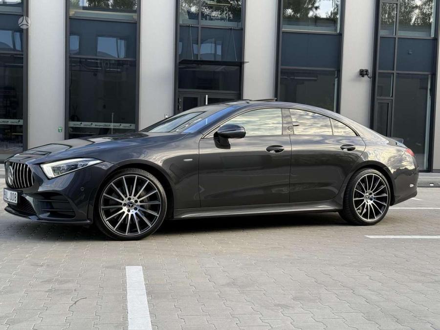 Grey Mercedes-Benz CLS 400 2018 in Vilnius, with an engine capacity of 2.90 L and mileage of 173 thousand km for 34990 €, photo 4 on AUTOMOTO.COM.LV