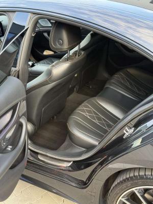 Grey Mercedes-Benz CLS 400 2018 in Vilnius, with an engine capacity of 2.90 L and mileage of 173 thousand km for 34990 €, photo 12 on AUTOMOTO.COM.LV