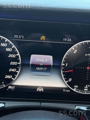 Pelēks Mercedes-Benz CLS 400 2018 Rīga, ar dzinēja tilpumu 2.90 L un nobraukumu 181 tūkst. km par 38500 €, foto 12 vietnē AUTOMOTO.COM.LV