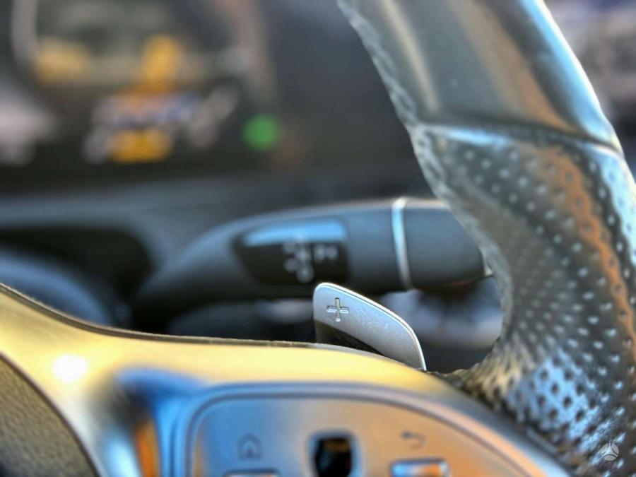 Violets Mercedes-Benz CLS 400 2018 Klaipėda, ar dzinēja tilpumu 2.93 L un nobraukumu 140 tūkst. km par 32000 €, foto 21 vietnē AUTOMOTO.COM.LV