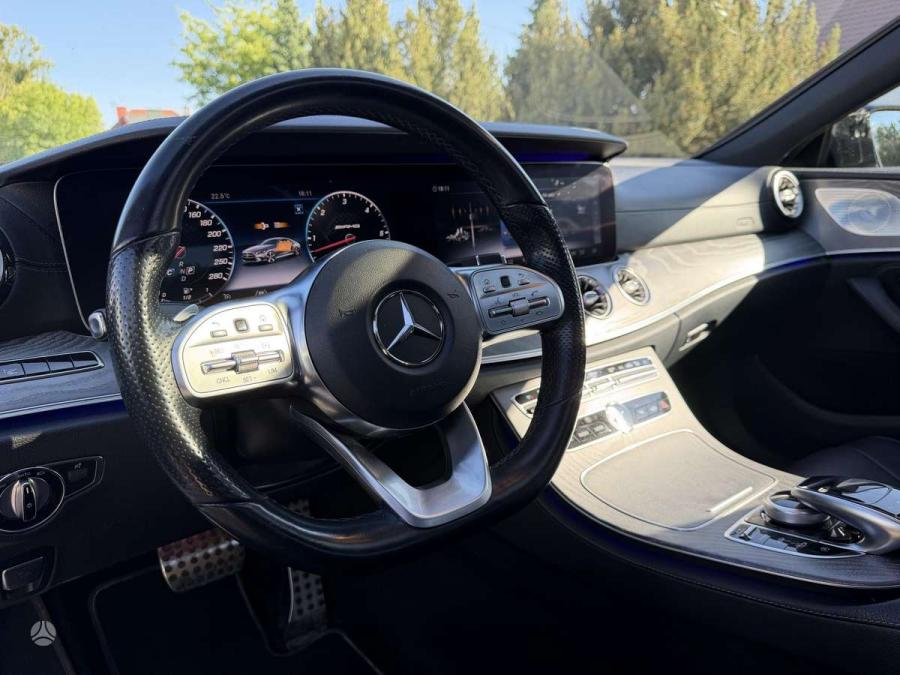 White Mercedes-Benz CLS 400 2020 in Kaunas, with an engine capacity of 2.93 L and mileage of 345 thousand km for 24500 €, photo 15 on AUTOMOTO.COM.LV