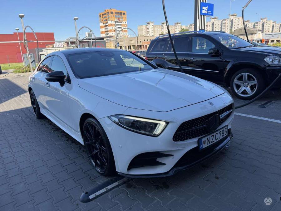 White Mercedes-Benz CLS 400 2020 in Kaunas, with an engine capacity of 2.93 L and mileage of 345 thousand km for 24500 €, photo 21 on AUTOMOTO.COM.LV