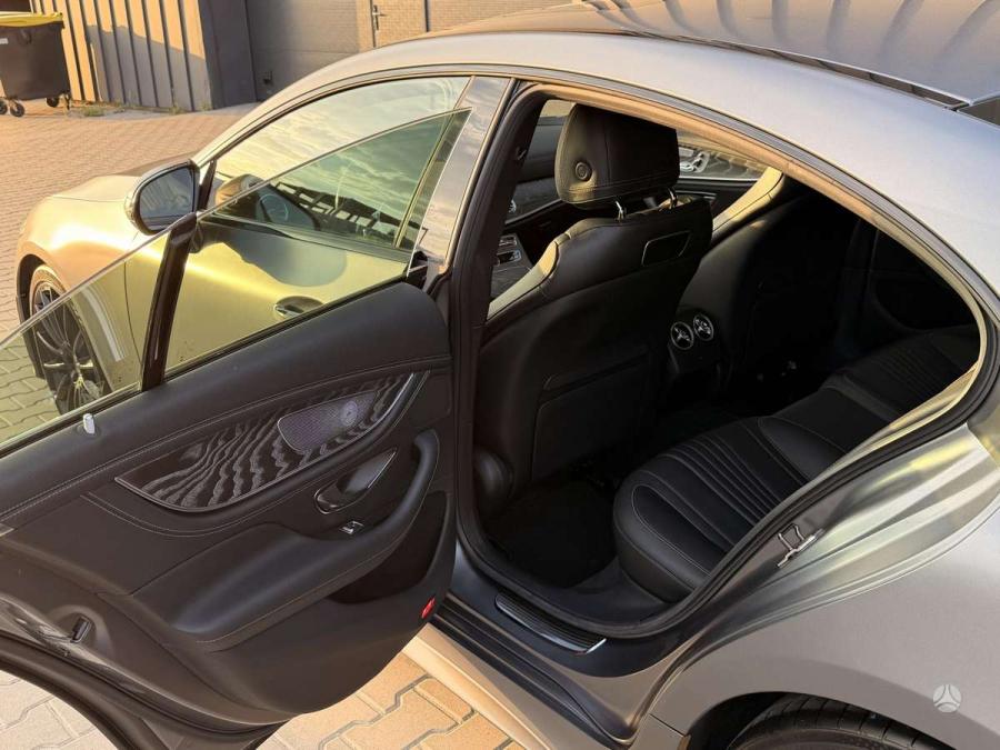 Grey Mercedes-Benz CLS 450 2019 in Kaunas, with an engine capacity of 2.99 L and mileage of 125 thousand km for 31500 €, photo 12 on AUTOMOTO.COM.LV