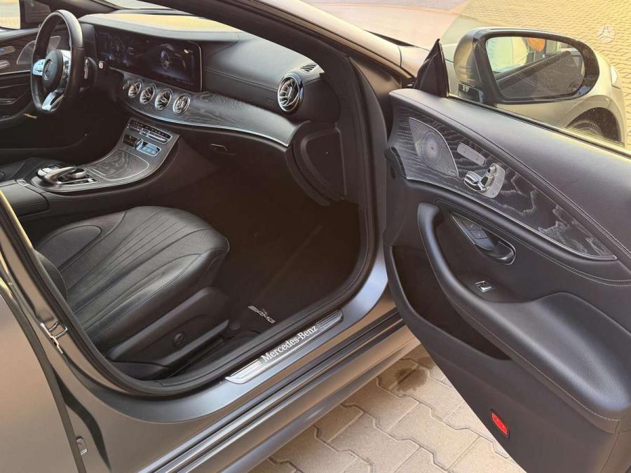 Grey Mercedes-Benz CLS 450 2019 in Kaunas, with an engine capacity of 2.99 L and mileage of 125 thousand km for 31500 €, photo 14 on AUTOMOTO.COM.LV