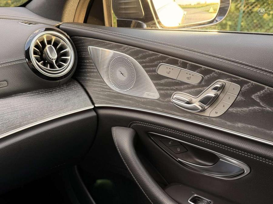 Grey Mercedes-Benz CLS 450 2019 in Kaunas, with an engine capacity of 2.99 L and mileage of 125 thousand km for 31500 €, photo 22 on AUTOMOTO.COM.LV