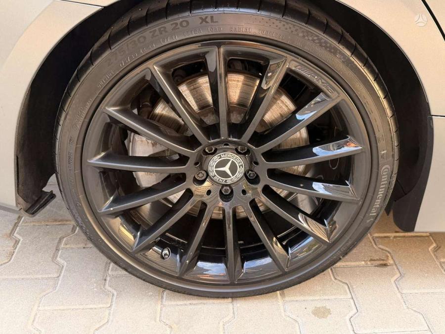 Grey Mercedes-Benz CLS 450 2019 in Kaunas, with an engine capacity of 2.99 L and mileage of 125 thousand km for 31500 €, photo 27 on AUTOMOTO.COM.LV
