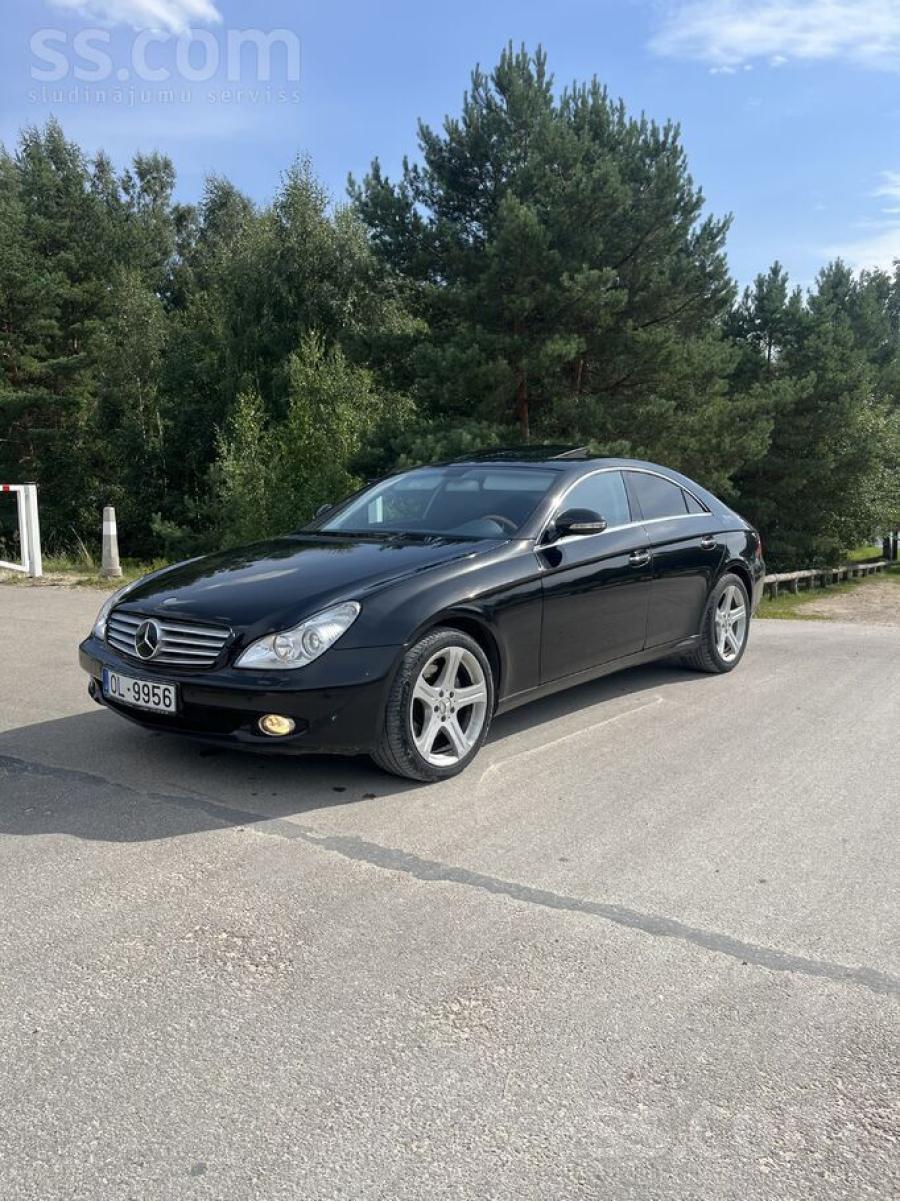 Melns Mercedes-Benz CLS 500 2004 Rīga, ar dzinēja tilpumu 5.00 L un nobraukumu 233 tūkst. km par 7788 €, foto 1 vietnē AUTOMOTO.COM.LV
