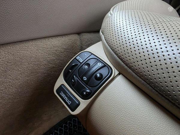 Melns Mercedes-Benz CLS 500 2005 Telšiai, ar dzinēja tilpumu 4.97 L un nobraukumu 327 tūkst. km par 7800 €, foto 8 vietnē AUTOMOTO.COM.LV