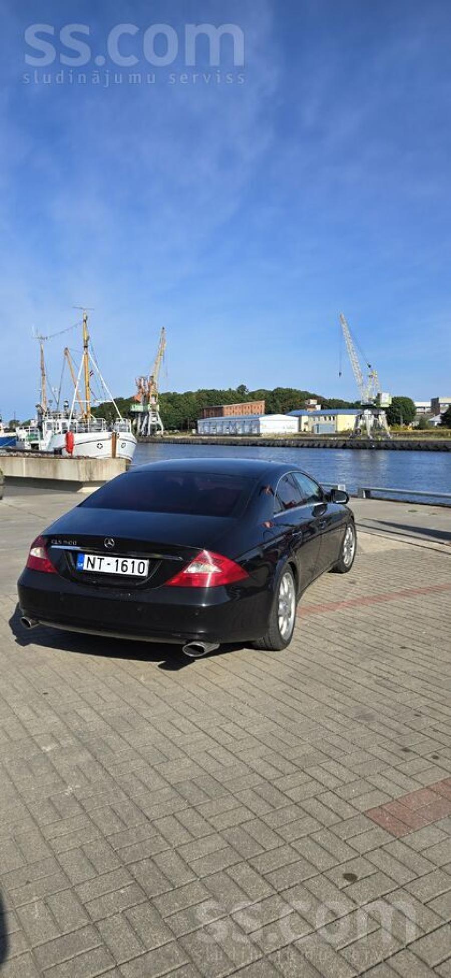 Melns Mercedes-Benz CLS 500 2005 Liepāja, ar dzinēja tilpumu 5.00 L un nobraukumu 336 tūkst. km par 6499 €, foto 4 vietnē AUTOMOTO.COM.LV