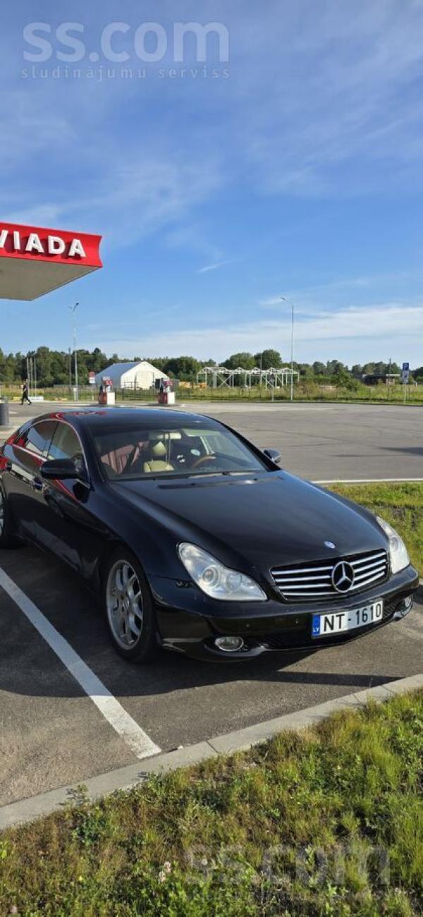 Melns Mercedes-Benz CLS 500 2005 Liepāja, ar dzinēja tilpumu 5.00 L un nobraukumu 336 tūkst. km par 6499 €, foto 9 vietnē AUTOMOTO.COM.LV