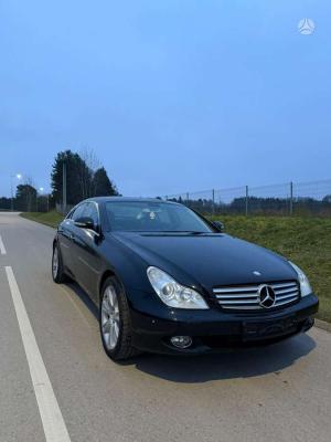 Melns Mercedes-Benz CLS 500 2005 Viļņa, ar dzinēja tilpumu 4.97 L un nobraukumu 220 tūkst. km par 5999 €, foto 9 vietnē AUTOMOTO.COM.LV
