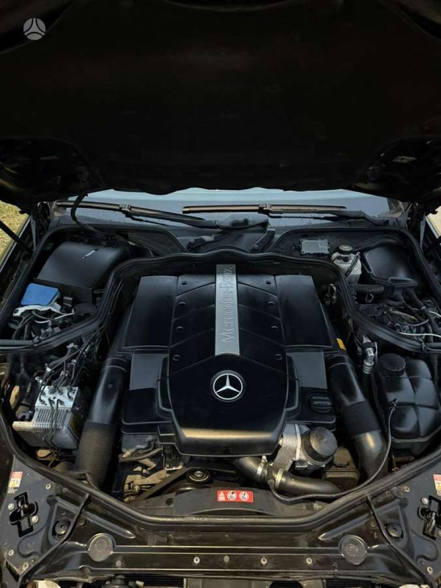 Black Mercedes-Benz CLS 500 2005 in Vilnius, with an engine capacity of 4.97 L and mileage of 220 thousand km for 5999 €, photo 13 on AUTOMOTO.COM.LV