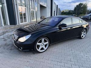 Melns Mercedes-Benz CLS 500 2006 Viļņa, ar dzinēja tilpumu 5.50 L un nobraukumu 149 tūkst. km par 8900 €, foto 4 vietnē AUTOMOTO.COM.LV