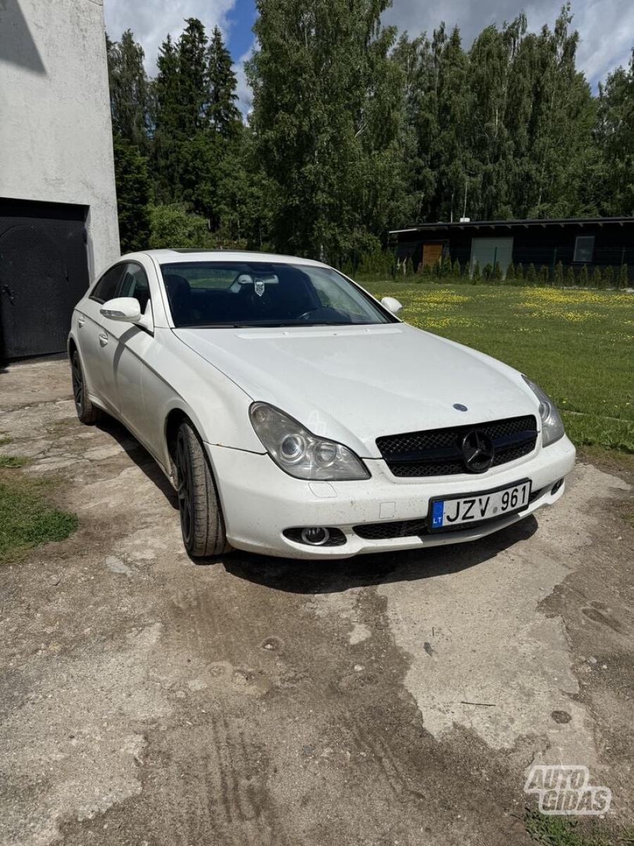Mercedes-Benz CLS 500 2006 Kauņa, ar dzinēja tilpumu 5.00 L un nobraukumu 296 tūkst. km par 2700 €, foto 1 vietnē AUTOMOTO.COM.LV