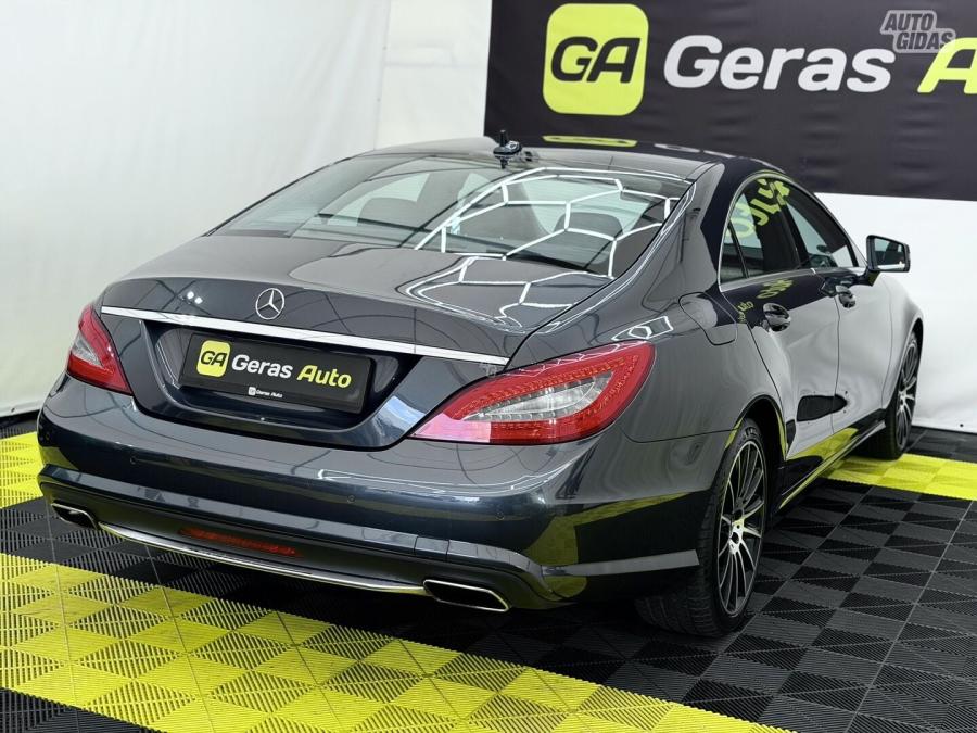 Mercedes-Benz CLS 500 2011 in Avizieniai, with an engine capacity of 4.70 L and mileage of 173 thousand km for 12000 €, photo 7 on AUTOMOTO.COM.LV