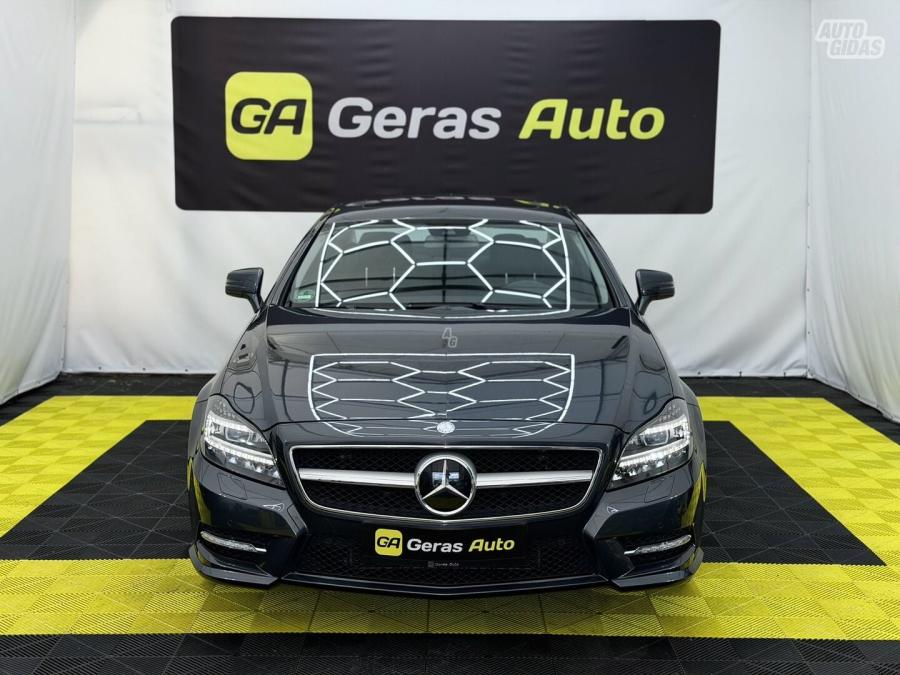 Mercedes-Benz CLS 500 2011 in Avizieniai, with an engine capacity of 4.70 L and mileage of 173 thousand km for 12000 €, photo 8 on AUTOMOTO.COM.LV