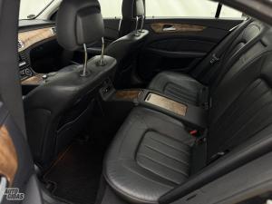Mercedes-Benz CLS 500 2011 in Avizieniai, with an engine capacity of 4.70 L and mileage of 173 thousand km for 12000 €, photo 12 on AUTOMOTO.COM.LV