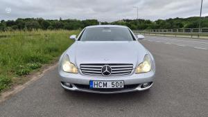 Grey Mercedes-Benz CLS 500 2005 in Kaunas, with an engine capacity of 5.00 L and mileage of 274 thousand km for 6400 €, photo 8 on AUTOMOTO.COM.LV