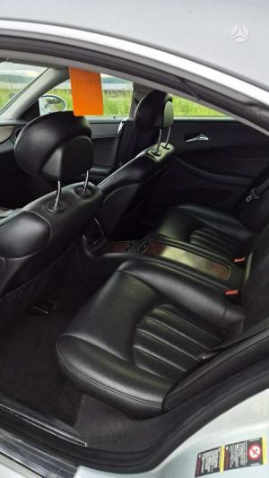 Grey Mercedes-Benz CLS 500 2005 in Kaunas, with an engine capacity of 5.00 L and mileage of 274 thousand km for 6400 €, photo 12 on AUTOMOTO.COM.LV