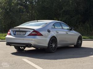 Pelēks Mercedes-Benz CLS 500 2006 Kauņa, ar dzinēja tilpumu 5.00 L un nobraukumu 338 tūkst. km par 4500 €, foto 4 vietnē AUTOMOTO.COM.LV