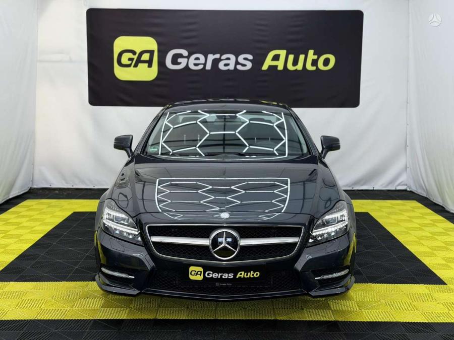Pelēks Mercedes-Benz CLS 500 2011 Viļņa, ar dzinēja tilpumu 4.66 L un nobraukumu 173 tūkst. km par 9000 €, foto 8 vietnē AUTOMOTO.COM.LV