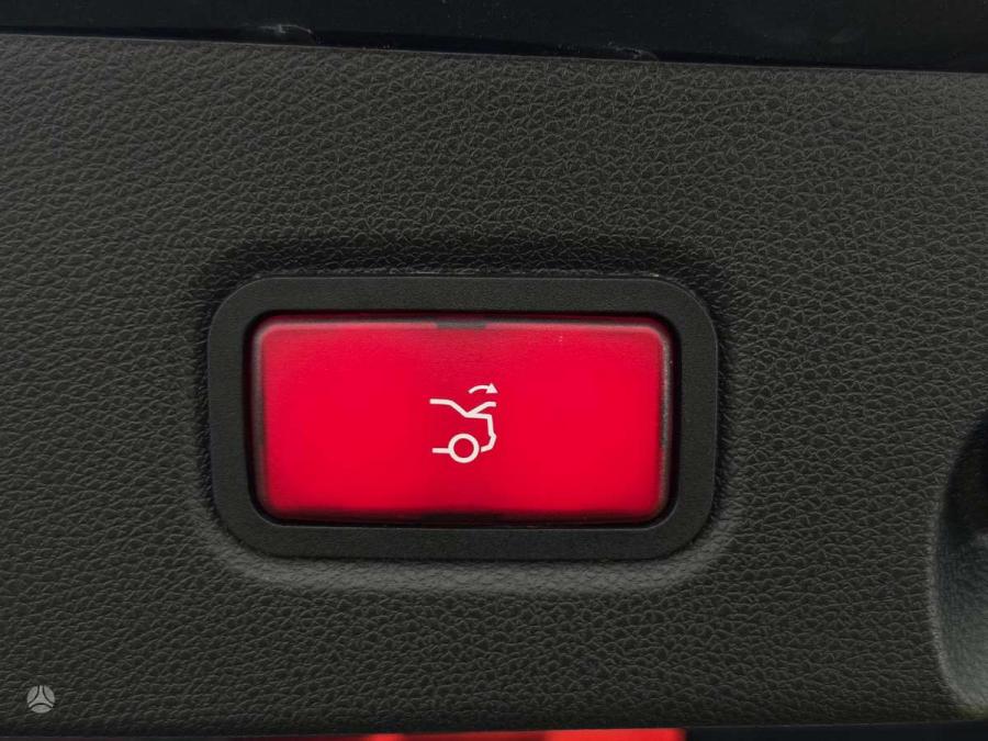 Pelēks Mercedes-Benz CLS 500 2011 Viļņa, ar dzinēja tilpumu 4.66 L un nobraukumu 173 tūkst. km par 9000 €, foto 14 vietnē AUTOMOTO.COM.LV