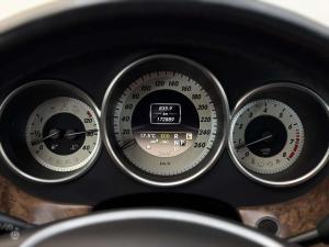 Pelēks Mercedes-Benz CLS 500 2011 Viļņa, ar dzinēja tilpumu 4.66 L un nobraukumu 173 tūkst. km par 9000 €, foto 27 vietnē AUTOMOTO.COM.LV