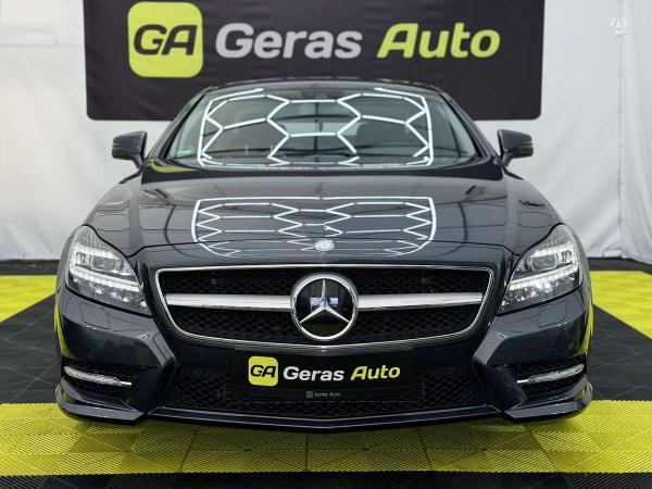 Pelēks Mercedes-Benz CLS 500 2011 Viļņa, ar dzinēja tilpumu 4.66 L un nobraukumu 173 tūkst. km par 9000 €, foto 2 vietnē AUTOMOTO.COM.LV