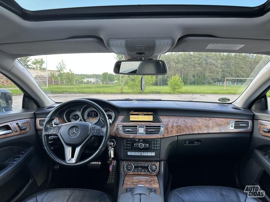 Pelēks Mercedes-Benz CLS 500 2011 Viļņa, ar dzinēja tilpumu 4.70 L un nobraukumu 170 tūkst. km par 13000 €, foto 8 vietnē AUTOMOTO.COM.LV