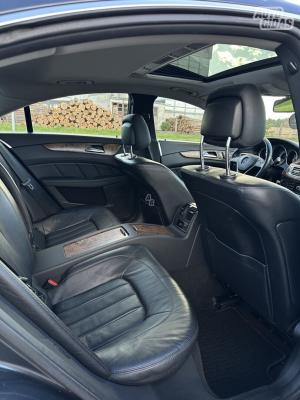 Pelēks Mercedes-Benz CLS 500 2011 Viļņa, ar dzinēja tilpumu 4.70 L un nobraukumu 170 tūkst. km par 13000 €, foto 16 vietnē AUTOMOTO.COM.LV